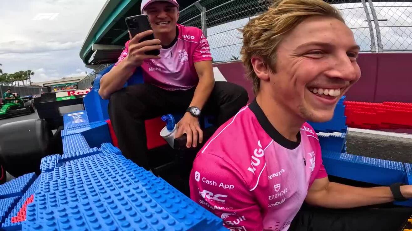 2025 Miami GP Sprint: Verstappen hits Antonelli in pit stop mix-up