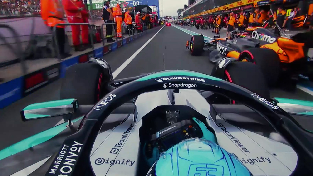 2025 Dutch GP FP2: Russell and Piastri have close call in the pit lane