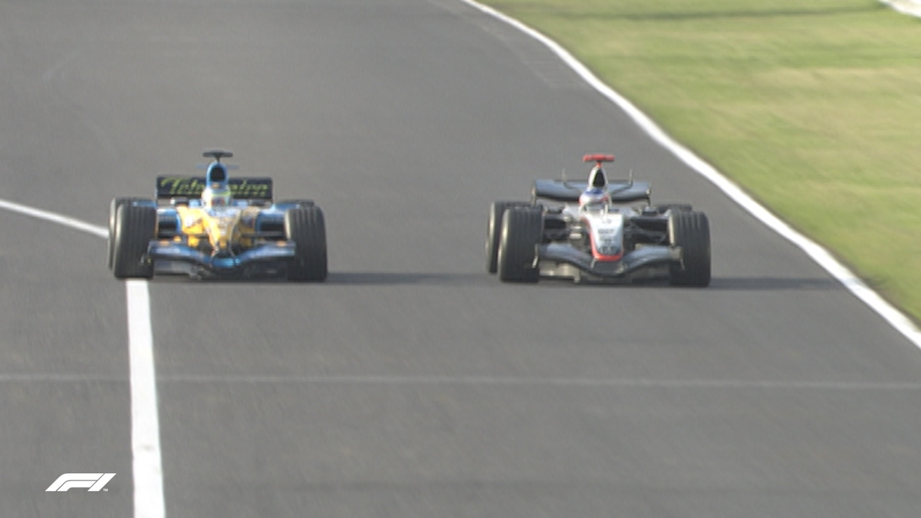 Japan 2005 - Raikkonen puts a mega move on Fisichella for the win