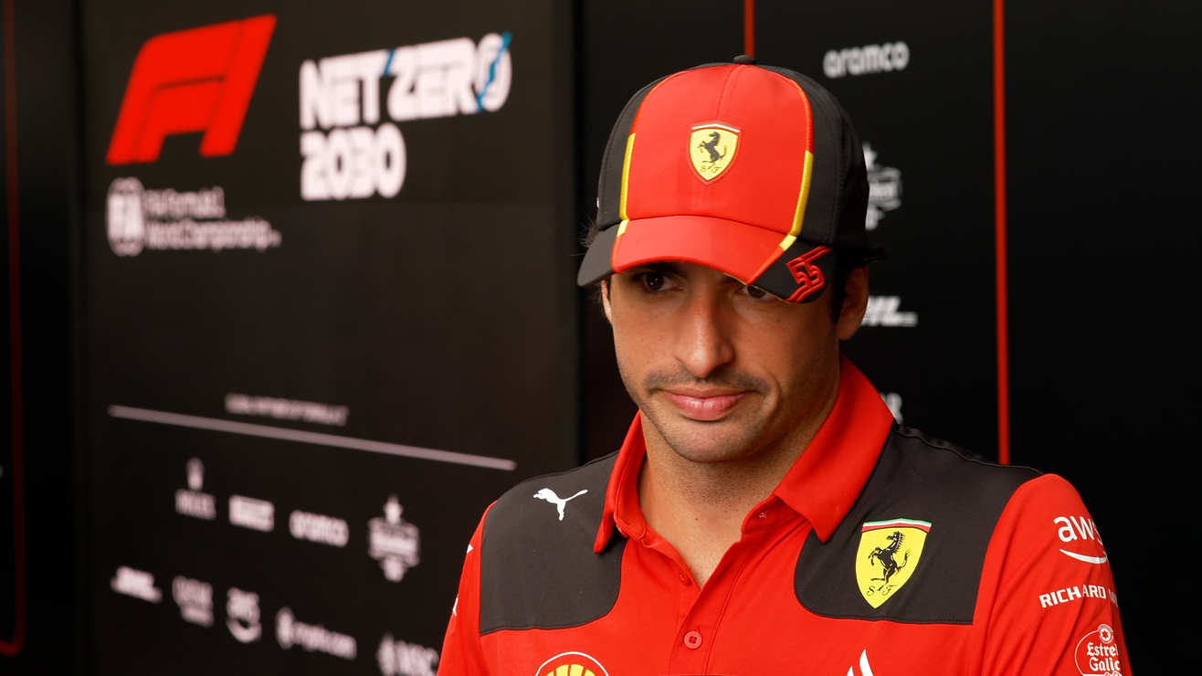 Carlos Sainz admits season 'hasn't been easy' but hopes Ferrari can ...