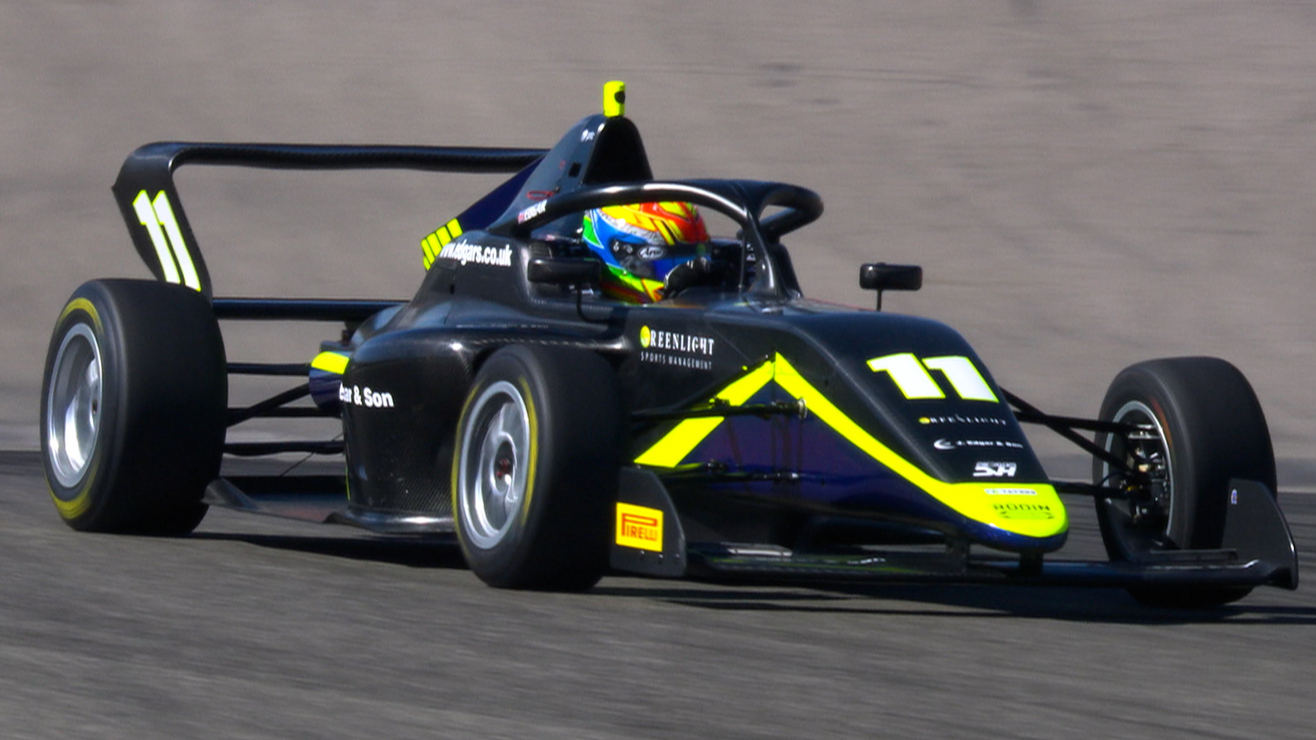 F1 Academy FP2: Jess Edgar's flying final lap at COTA