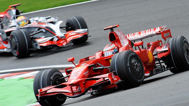 WATCH: 5 great Belgian GP battles from the F1 archive | Formula 1®