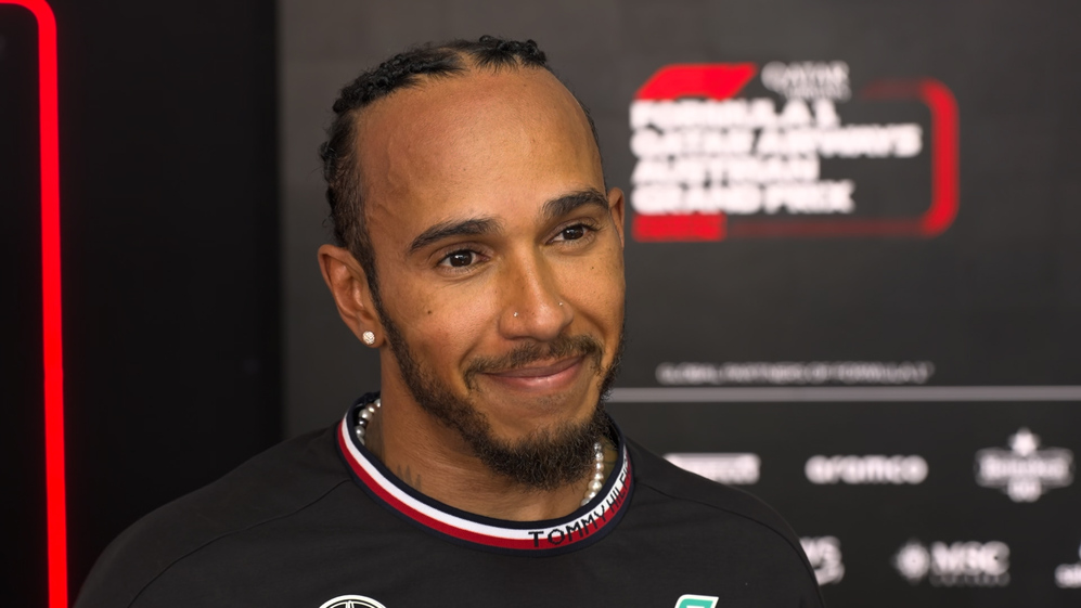 Hamilton reveals he had damage after Lap 1 clash with Sainz in Austria